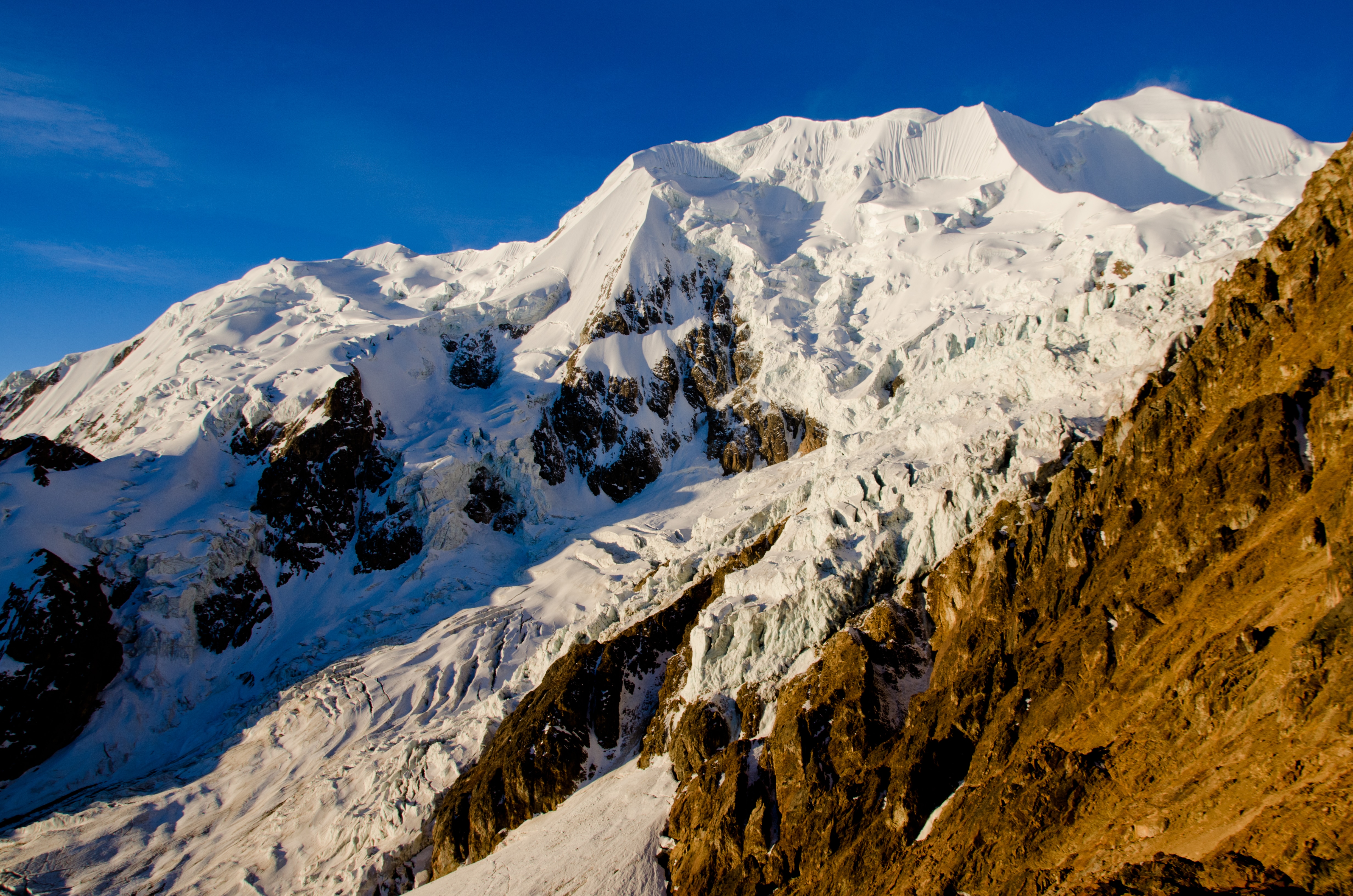 Ascension de l’Illimani en Bolivie avec Thaki Voyage